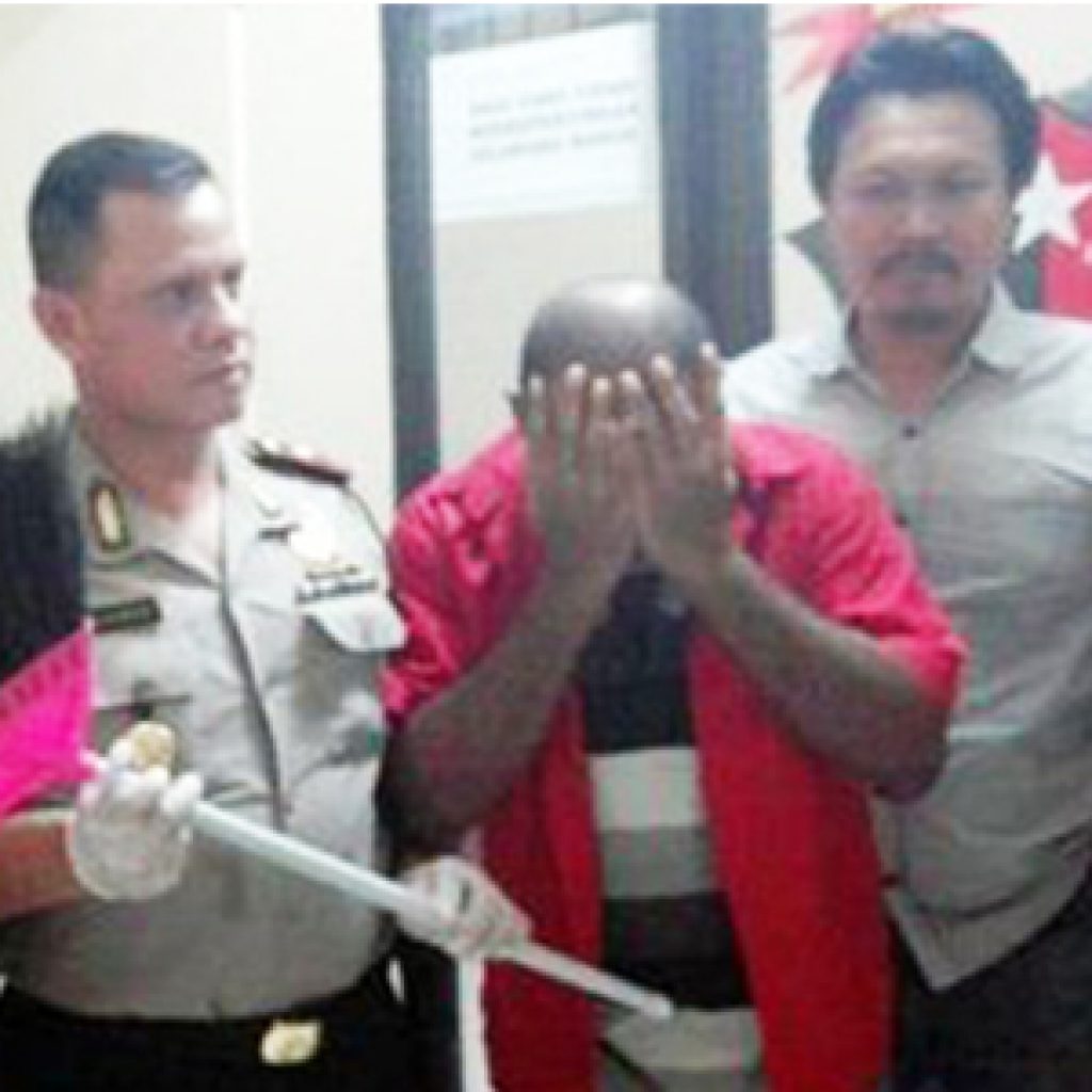 Diajak Bercinta Menolak, Pria ini Aniaya Tukang Pijat | Teras Jatim Diajak Bercinta Menolak, Pria ini Aniaya Tukang Pijat | Teras Jatim
