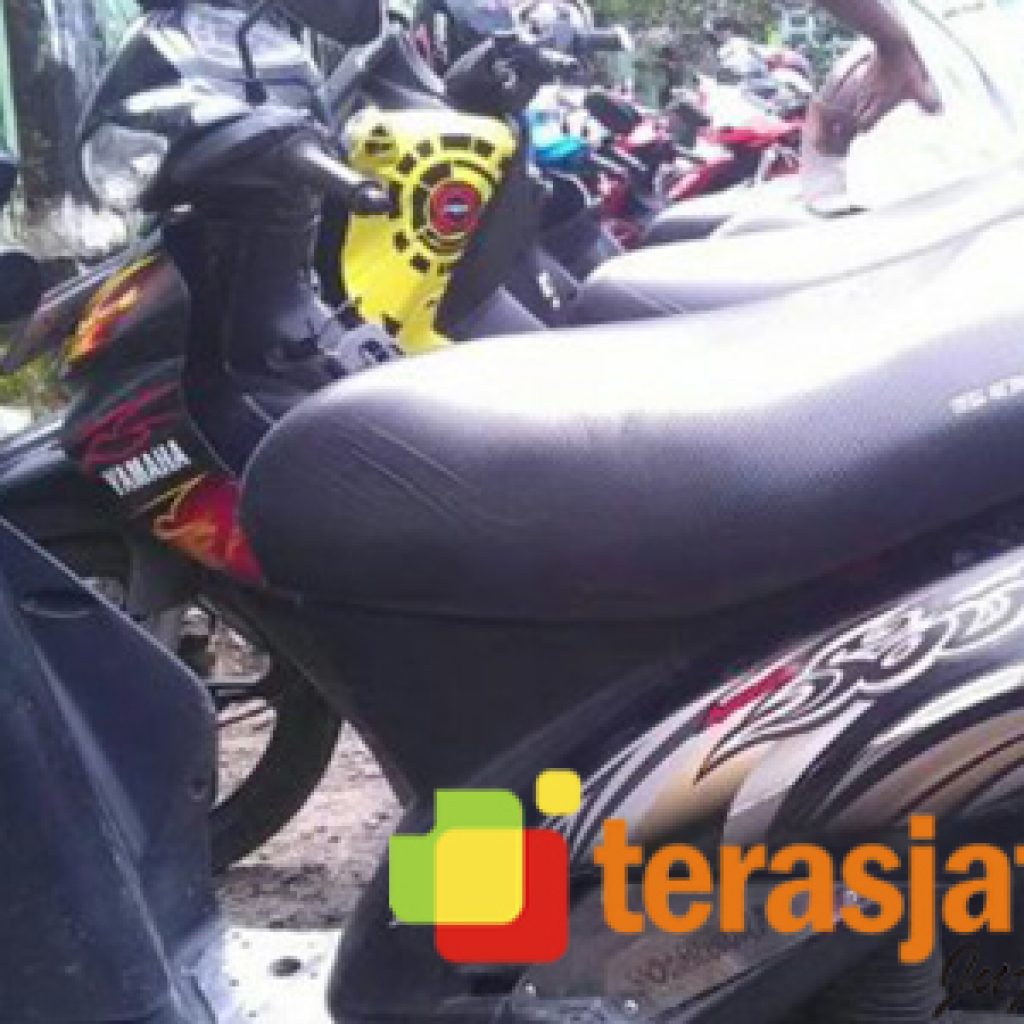 Tarif Parkir RSUD Asembagus Dikeluhkan Pengunjung1 | Teras Jatim Tarif Parkir RSUD Asembagus Dikeluhkan Pengunjung1 | Teras Jatim