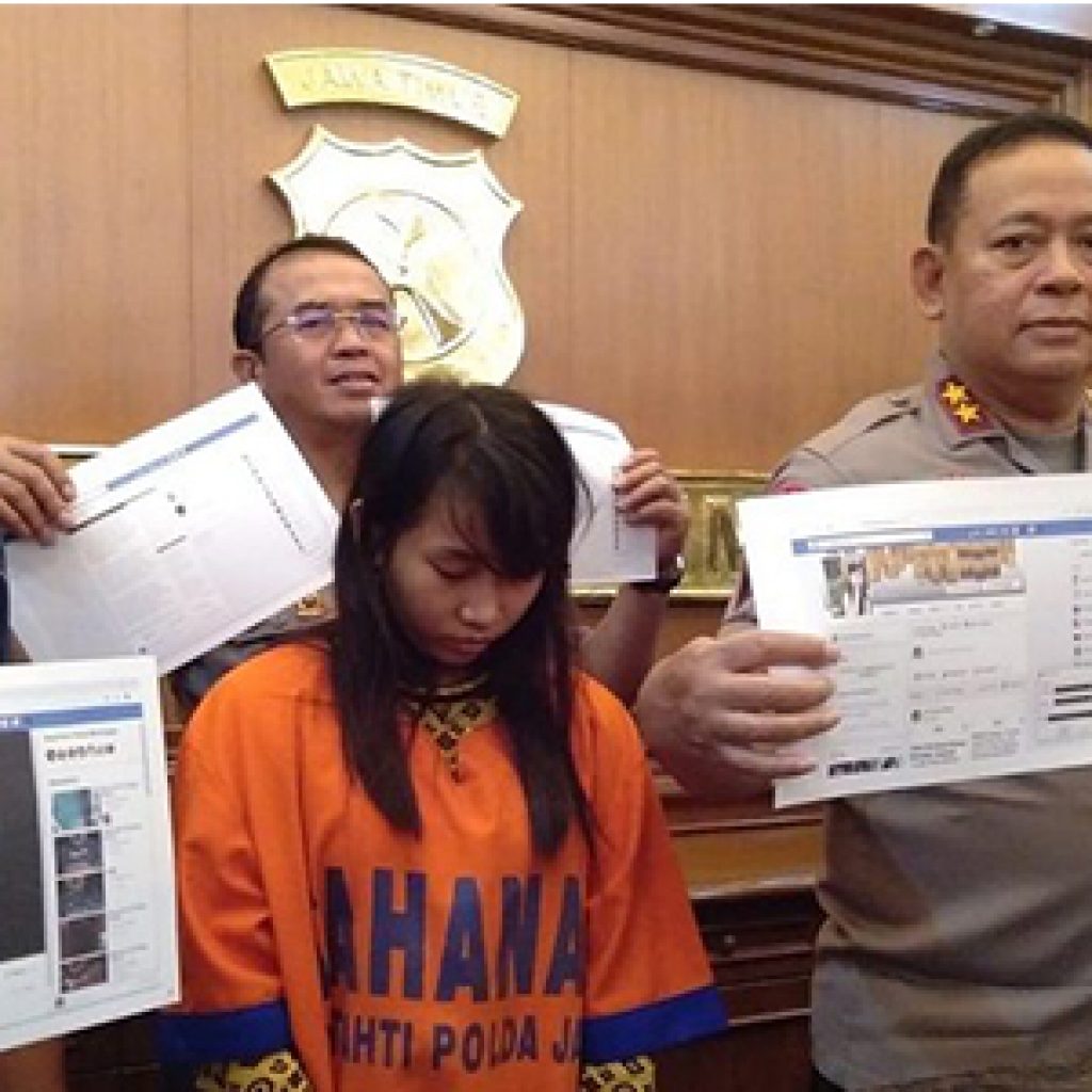 Sebar Hoax Tentang Gempa Besar, Wanita Muda asal Krian Sidoarjo Diciduk ... Sebar Hoax Tentang Gempa Besar, Wanita Muda asal Krian Sidoarjo Diciduk ...