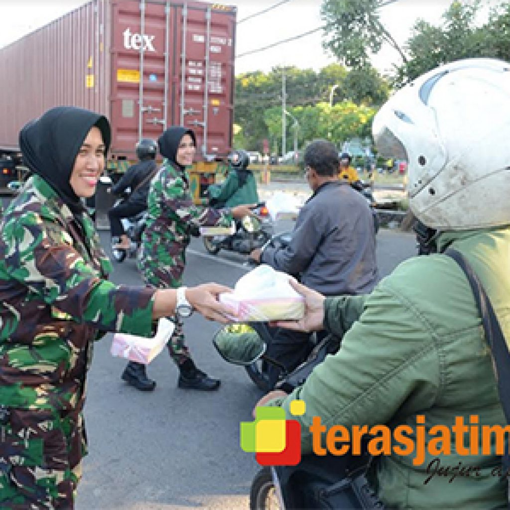 Srikandi Kowad Korem Bhaskara Jaya Bikin Heboh di Jalanan Frontage ...